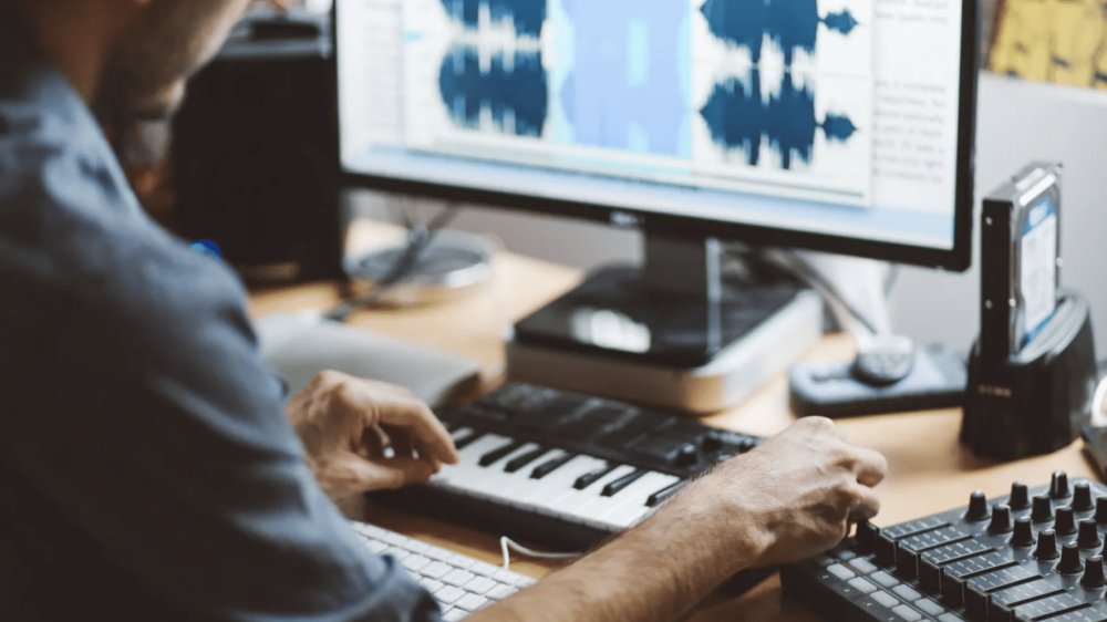Brown Noise vs Pink Noise: Expert Tips for Epic Soundscapes