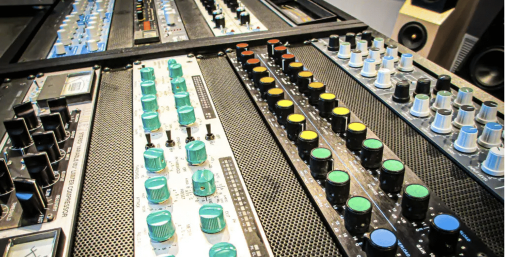 Saturation in Music? Mastering the Profound Art of Warmth & Depth