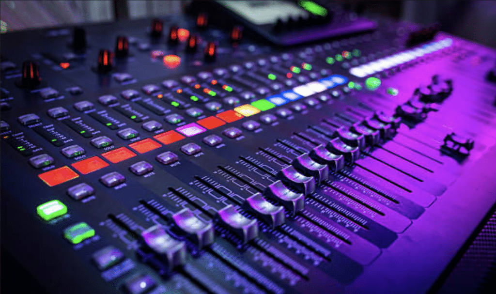 What is a Mixing Engineer? The Magic Behind The Music